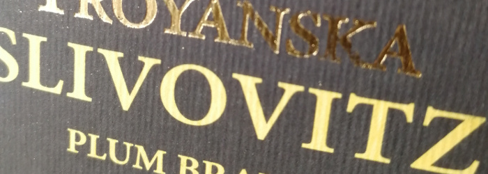 Ohne Etikett und Schutz – Troyanska Slivovitz Special Reserve Aged 25 ...